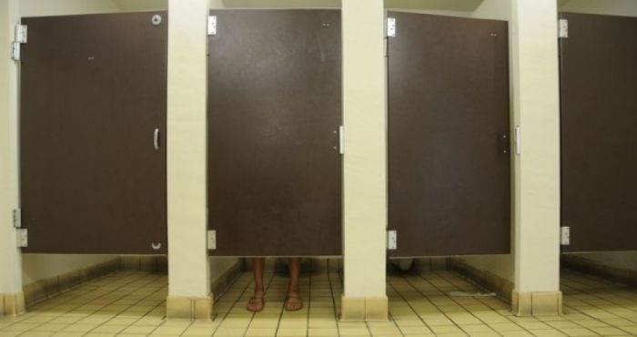 9 Reasons Why the Doors in Public Toilets Don’t Reach the Floor ...